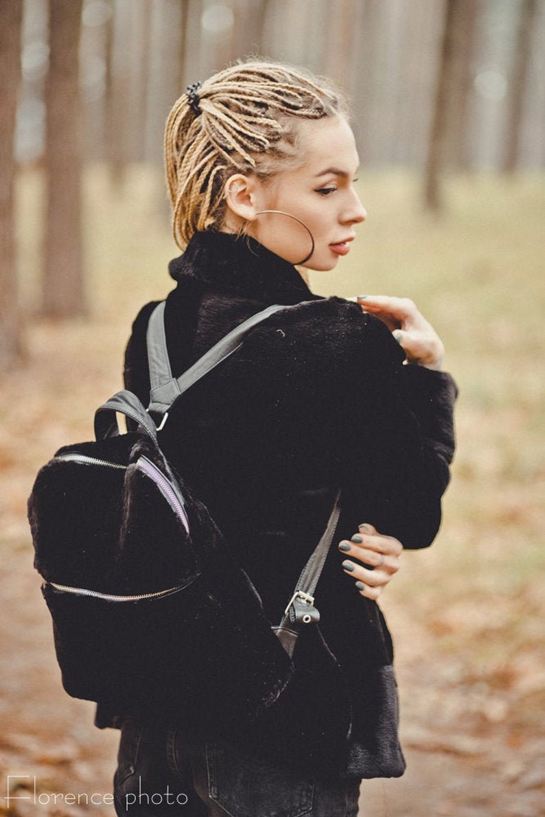 Black Real Beaver Fur Backpack - Forestfox – Forestfox Fur Atelier