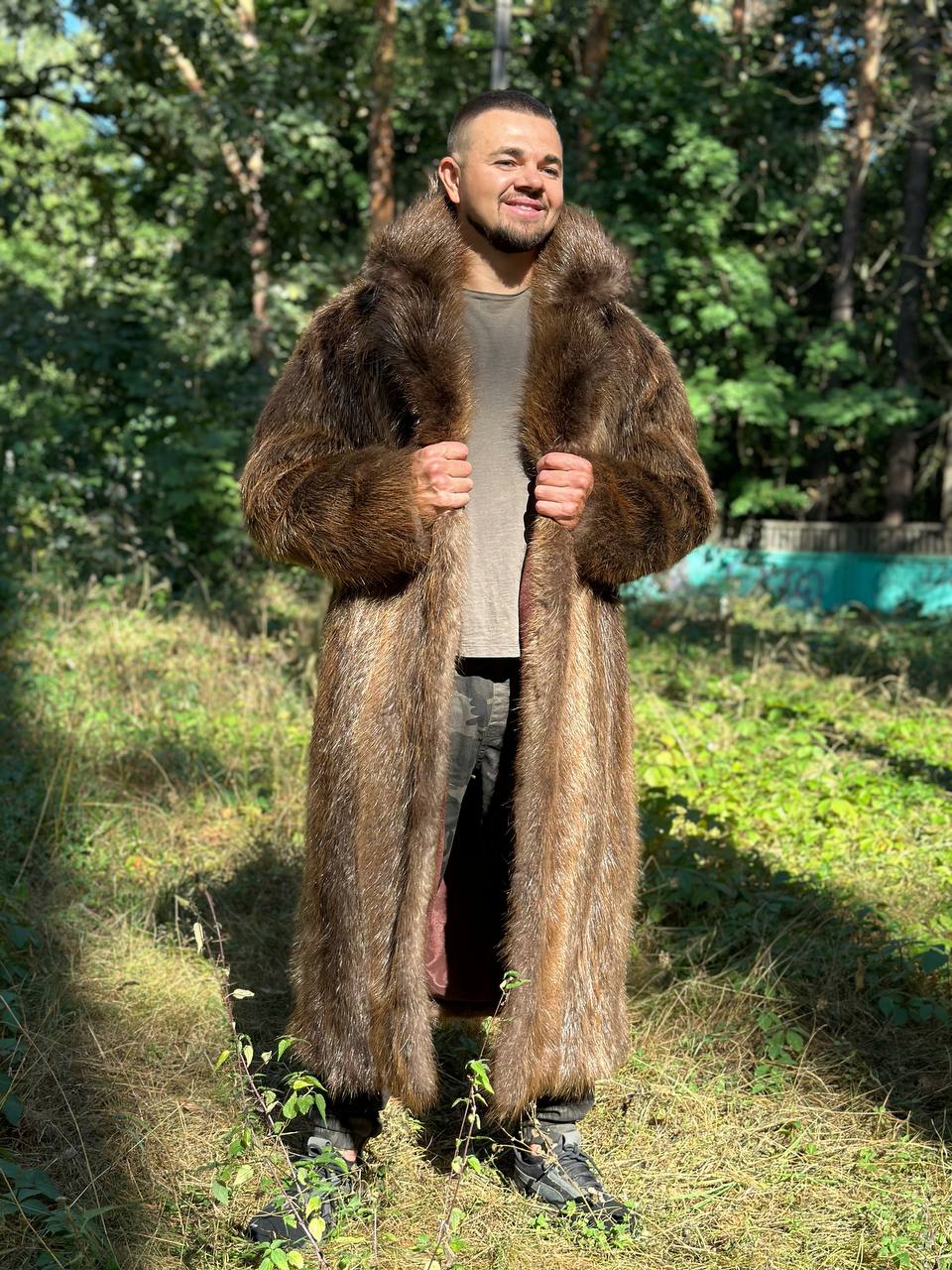 Full-Lengh Beaver Fur Coat for Men - Forestfox – Forestfox Fur Atelier