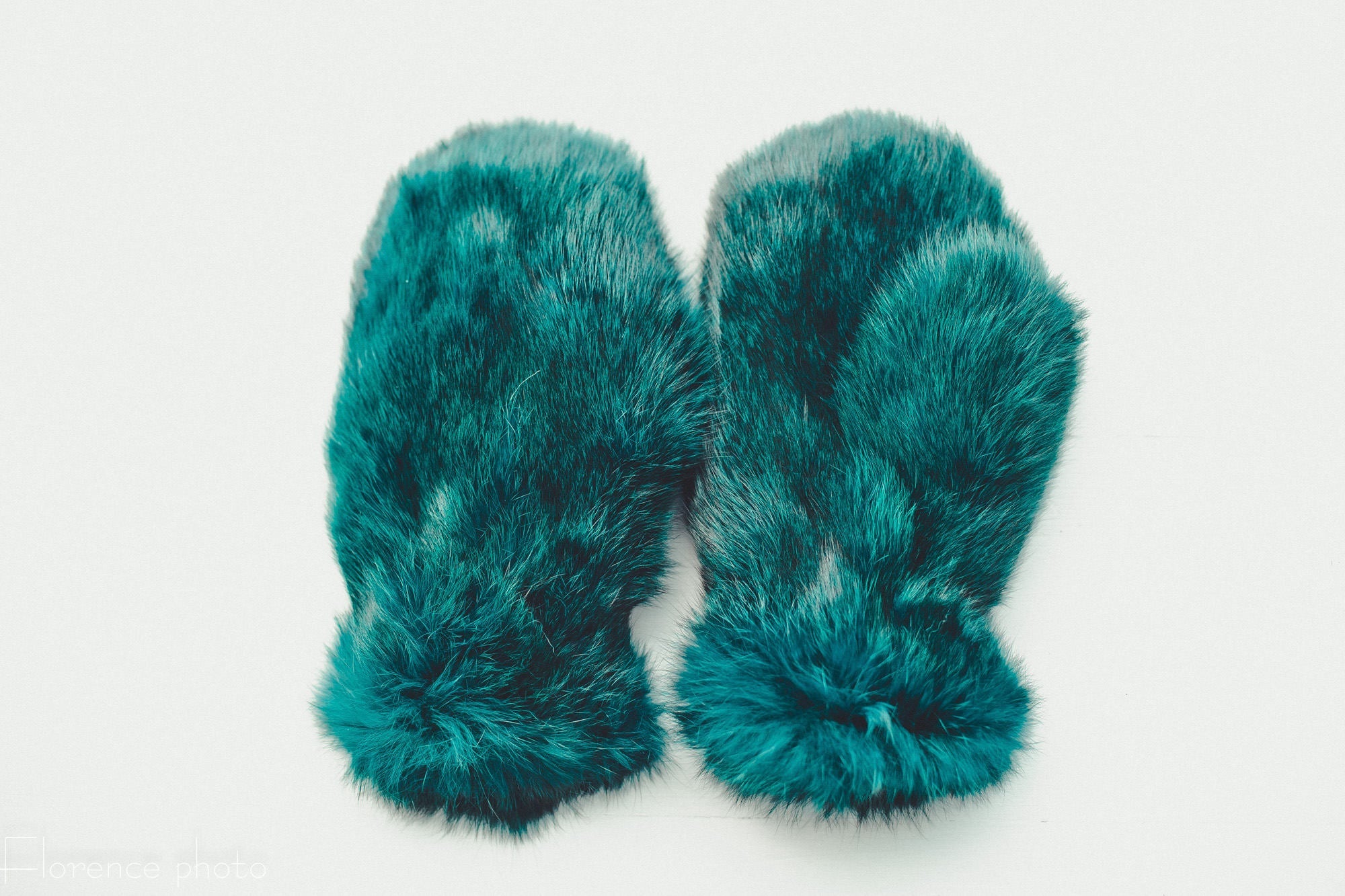Rabbit Fur Mittens (Black) – Forestfox Fur Atelier