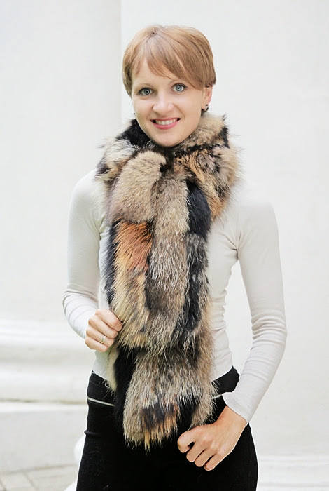 Real Raccoon Fur Long Scarf for Winter - Forestfox – Forestfox Fur Atelier